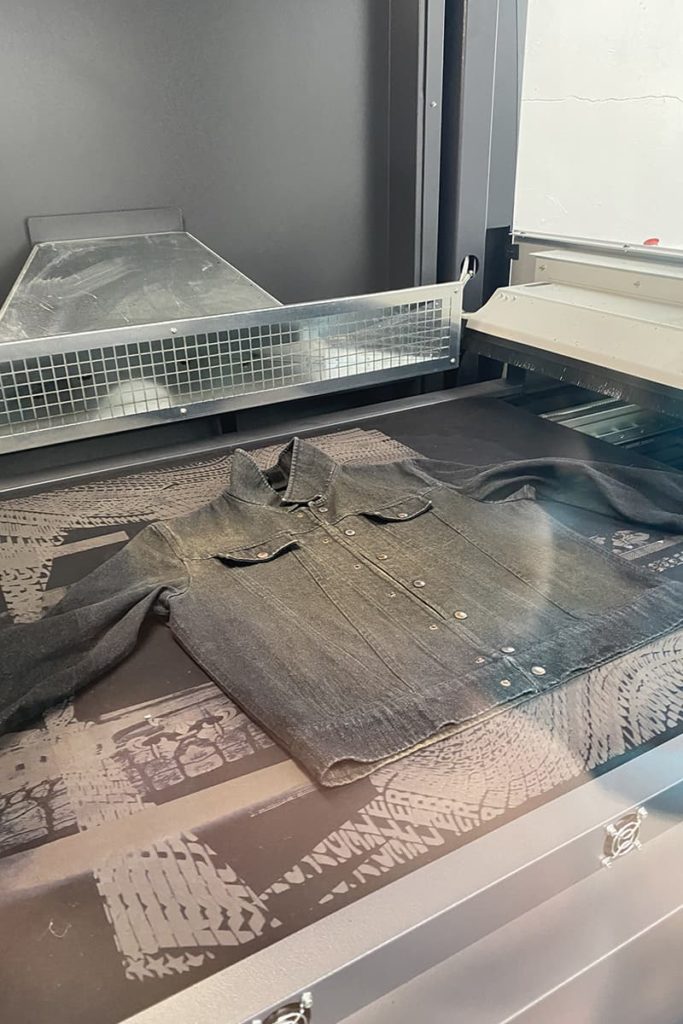 Teinturerie de luxe à Paris | Artisan teinturier depuis 30 ans