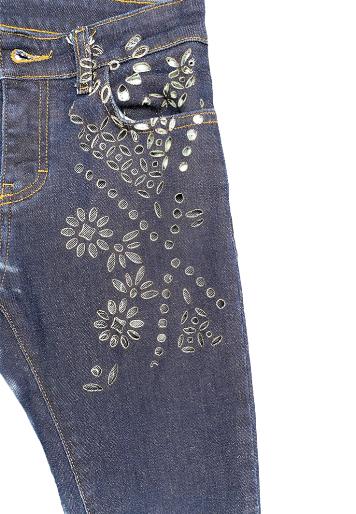 Textile laser printing | Denim cutting | Logo engraving